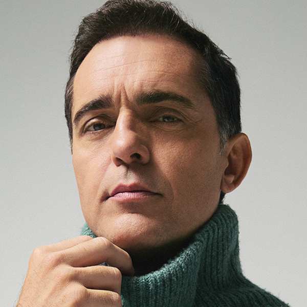 Money Heist’s Pedro Alonso Dissects Himself - Esquire Singapore